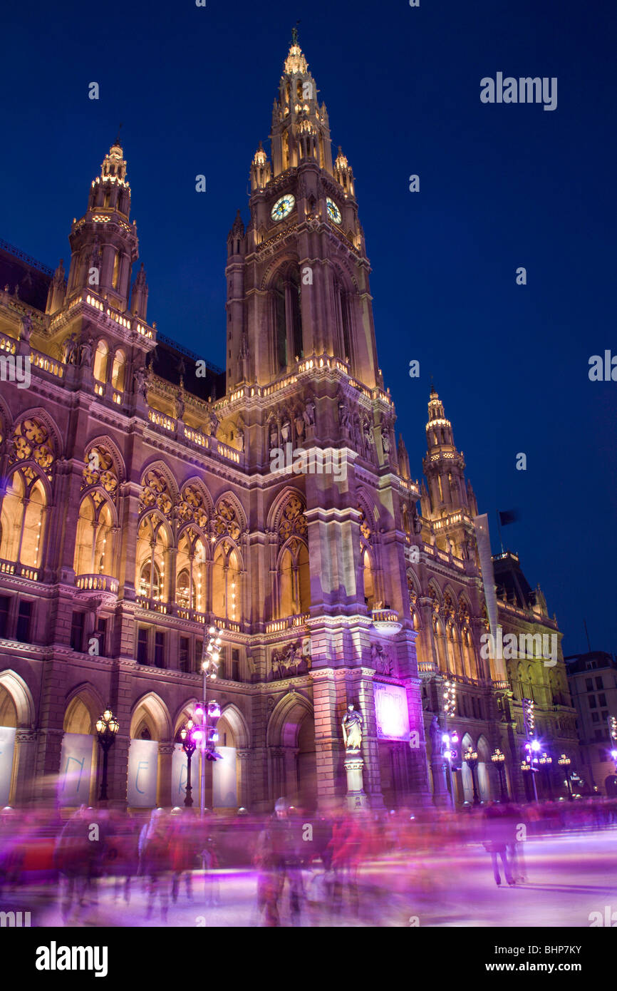Vienna city hall christmas hi-res stock photography and images - Alamy