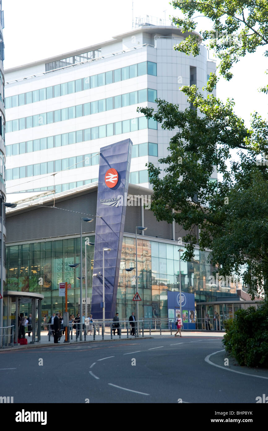 Piccadilly railway hi-res stock photography and images - Alamy