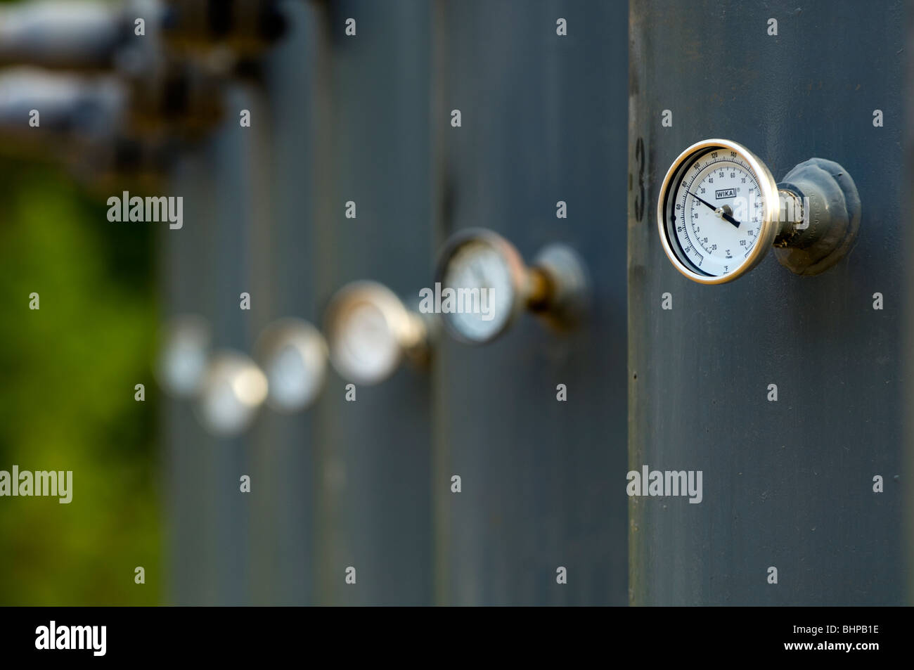 Pressure gauges hi-res stock photography and images - Alamy