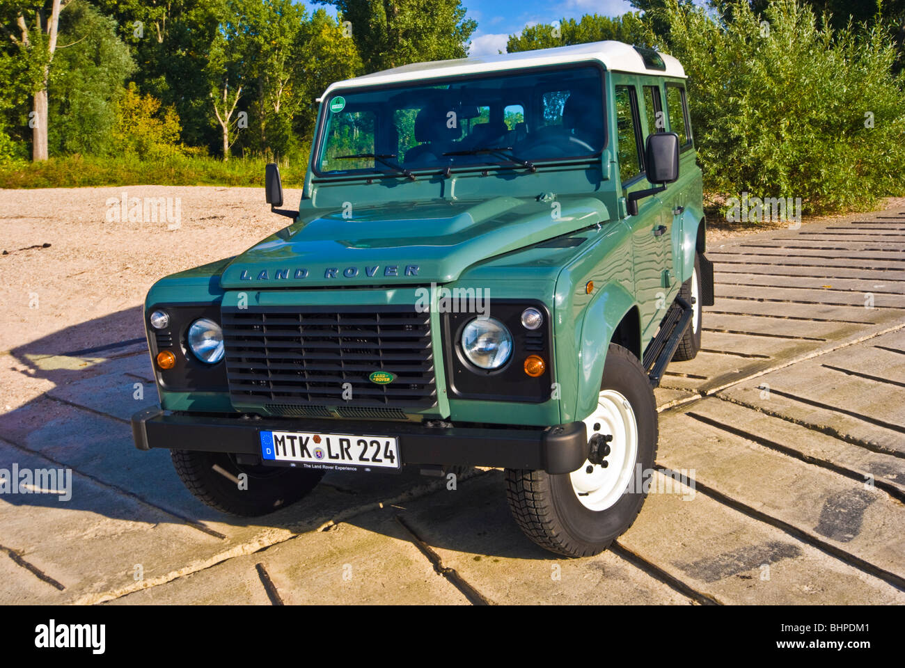 Front view with radiator of classical Land Rover Defender 110 off road ...