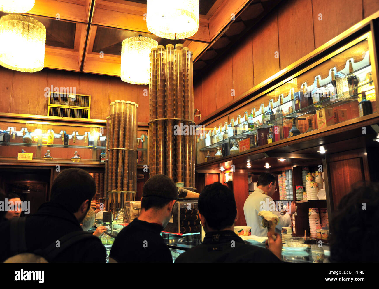 rome cafe Giolitti historical bar since 1900 a stone's throw from the ...