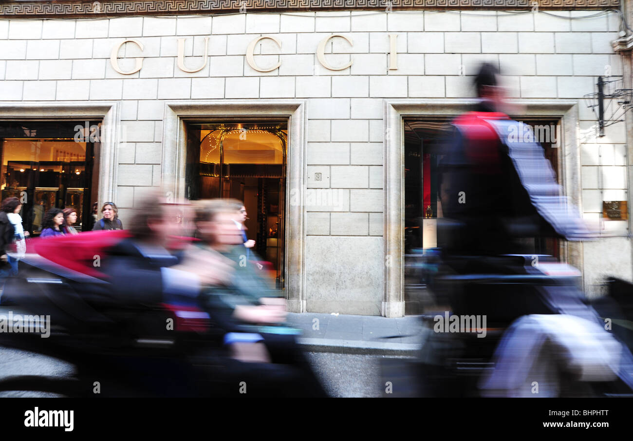 Rome via condotti gucci hi-res stock photography and images - Alamy