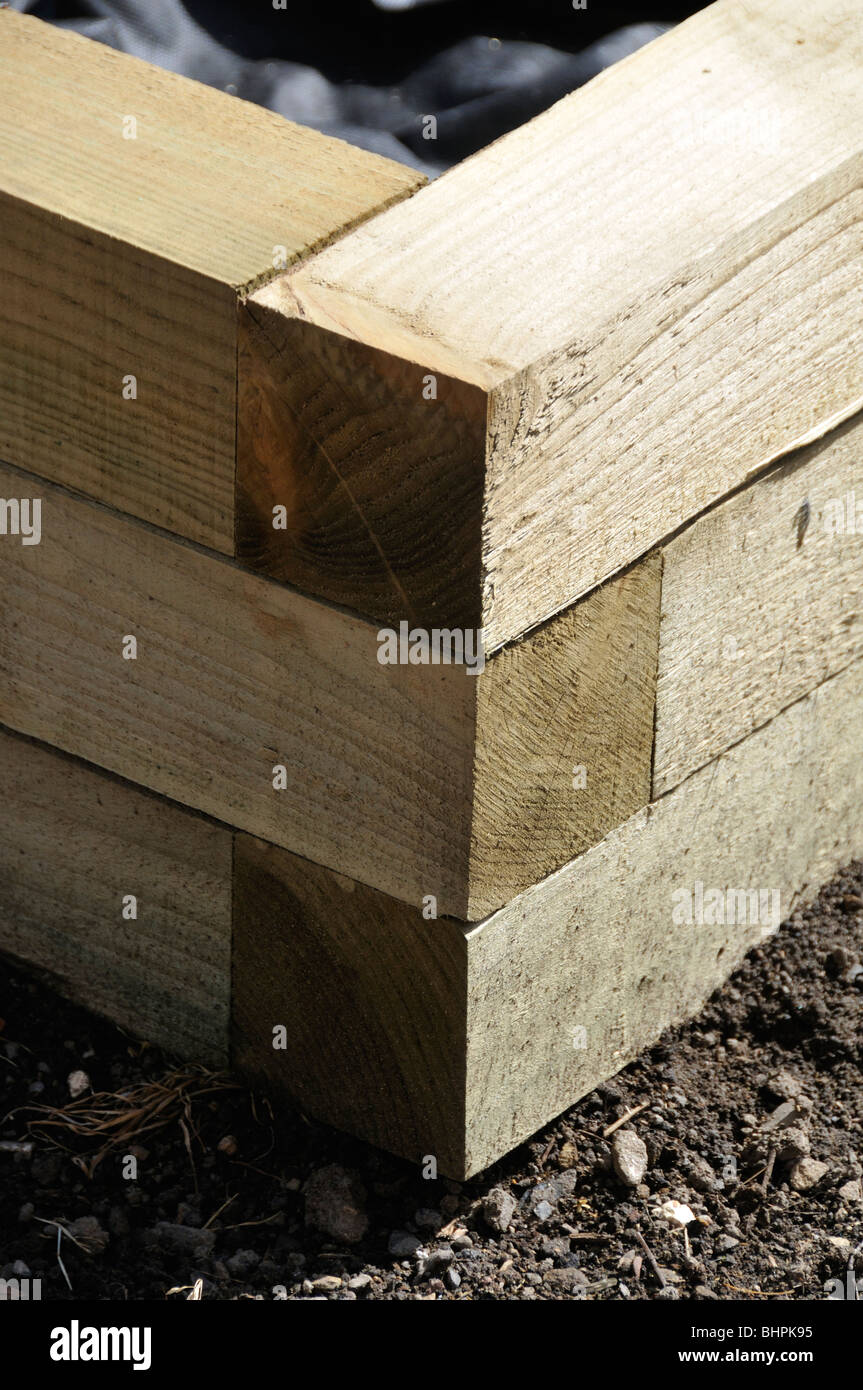 Diy raised garden hi-res stock photography and images - Alamy