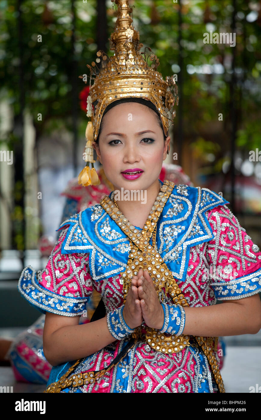 Thailand bangkok hindu god statue hi-res stock photography and images ...