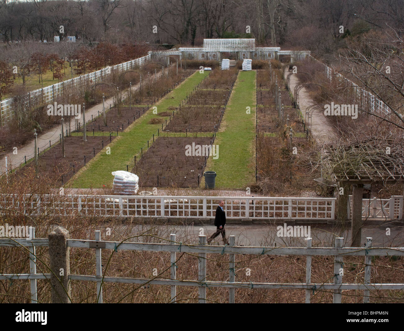 Brooklyn botanic rose garden hi-res stock photography and images - Alamy