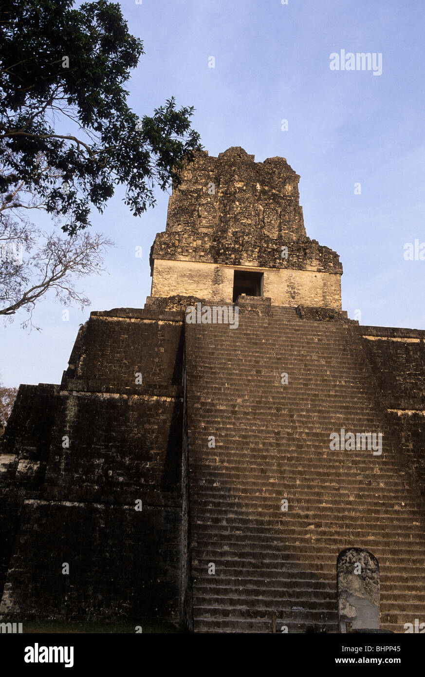 Sunrise over Mayan ruins of Temple I in the Great Plaza of UNESCO World ...