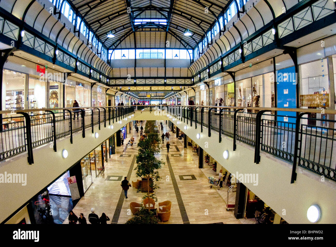 Serris, France, MARNE-LA-VALLEE "Val d'Europe" Inside Shopping Center , "La Promenade Stock ...