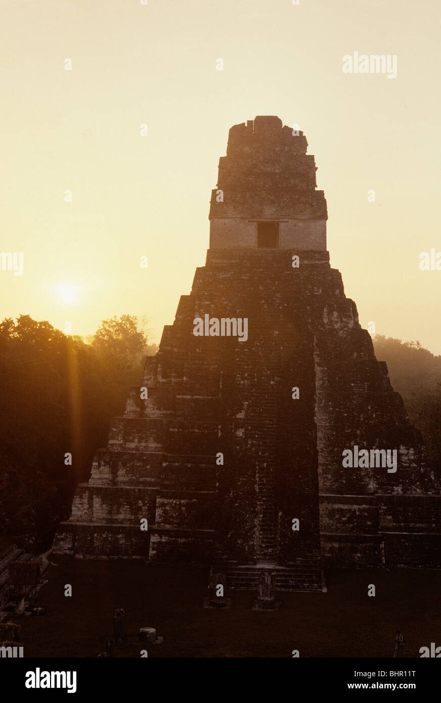 Sunrise over Mayan ruins of Temple I in the Great Plaza of UNESCO World ...
