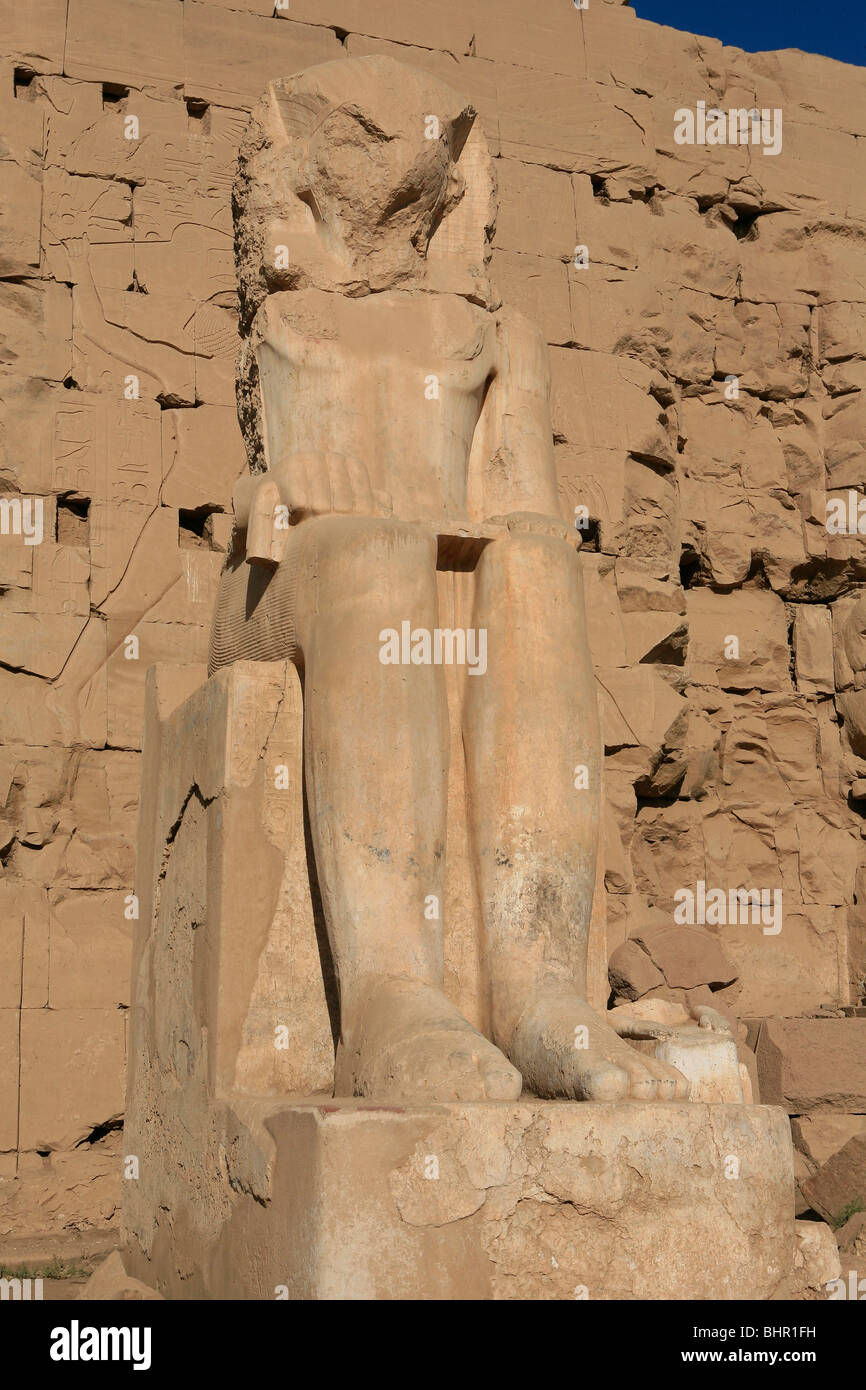 Colossus of Queen Hatshepsut at the Eighth Pylon of Karnak Temple in ...