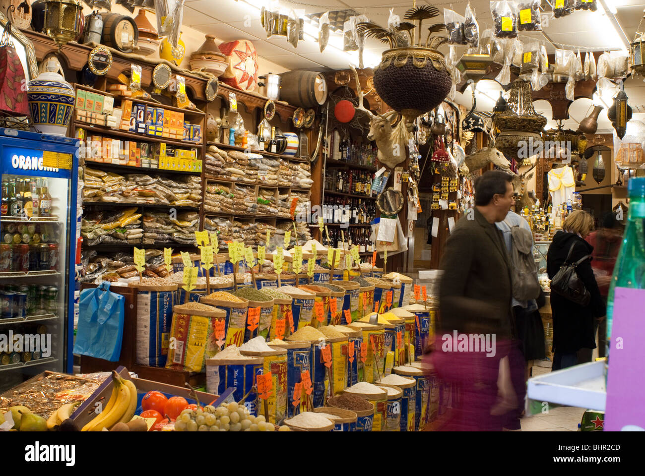 Shopping inside arab ethnic grocery store hi-res stock photography and ...