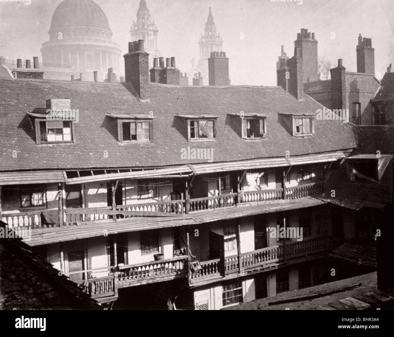 View of the galleries at the Oxford Arms Inn, Warwick Lane, from the ...