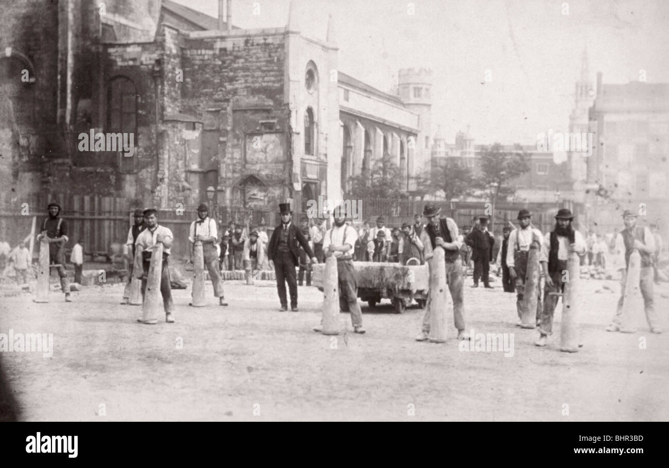 Construction of Holborn Viaduct, City of London, 1869. Artist: Henry ...