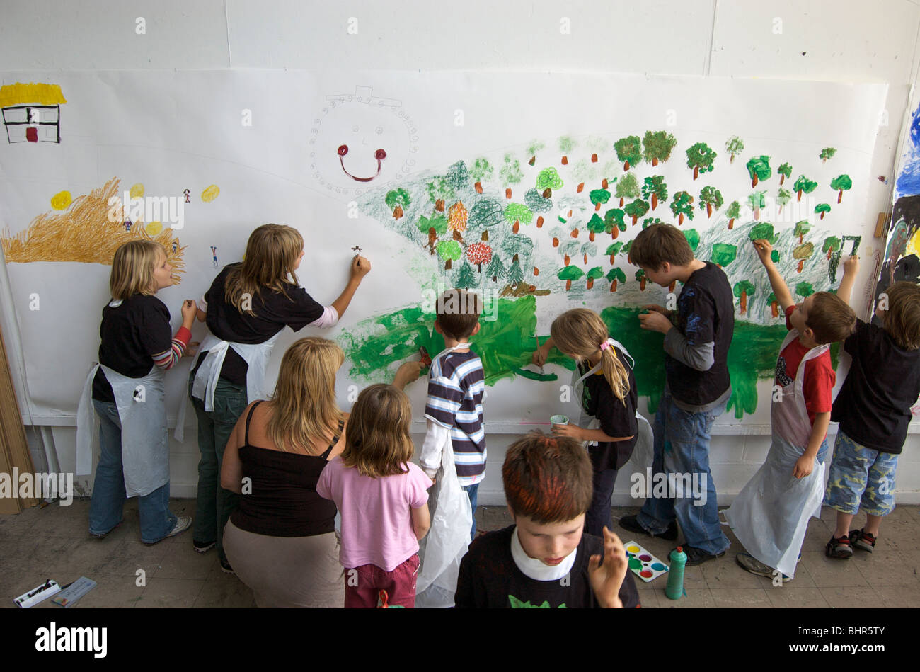 Children Painting Mural Stock Photo - Alamy
