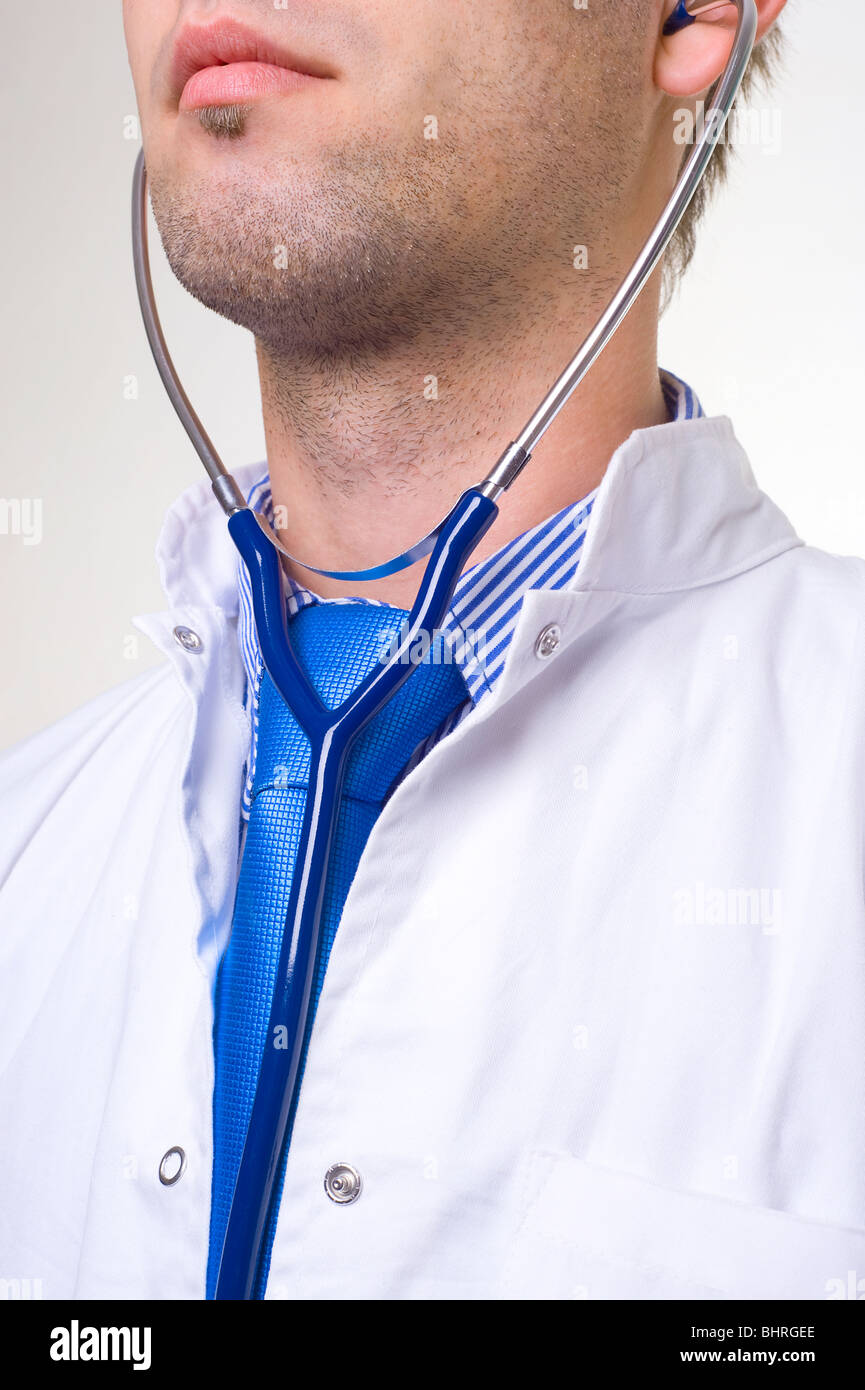 portrait of a doctor with blue stethoscope Stock Photo - Alamy