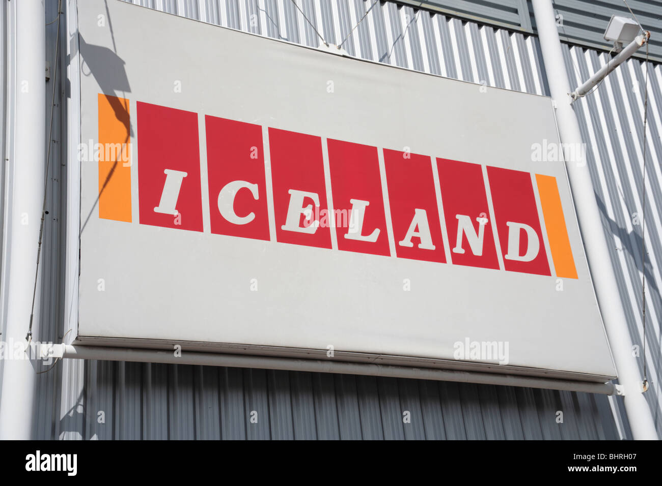 Iceland store sign hi-res stock photography and images - Alamy