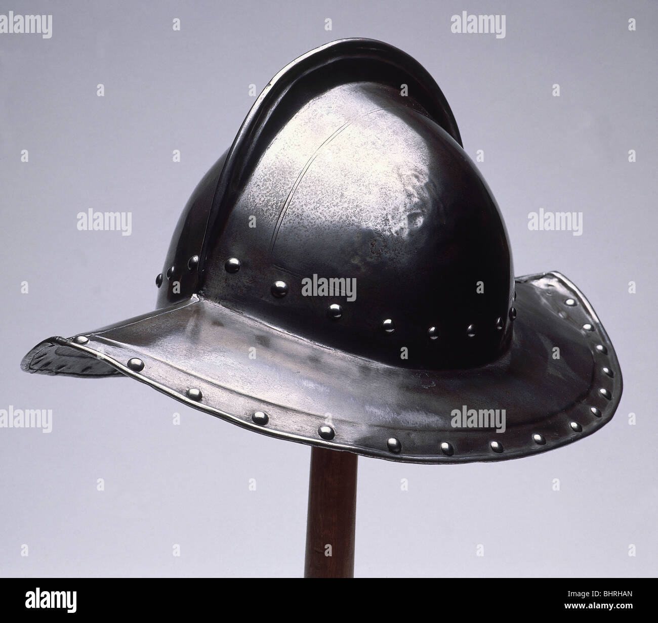 English civil war helmet hi-res stock photography and images - Alamy