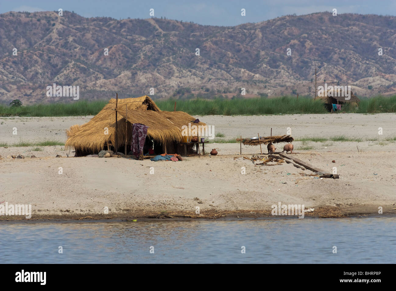 Myanmar slums hi-res stock photography and images - Alamy