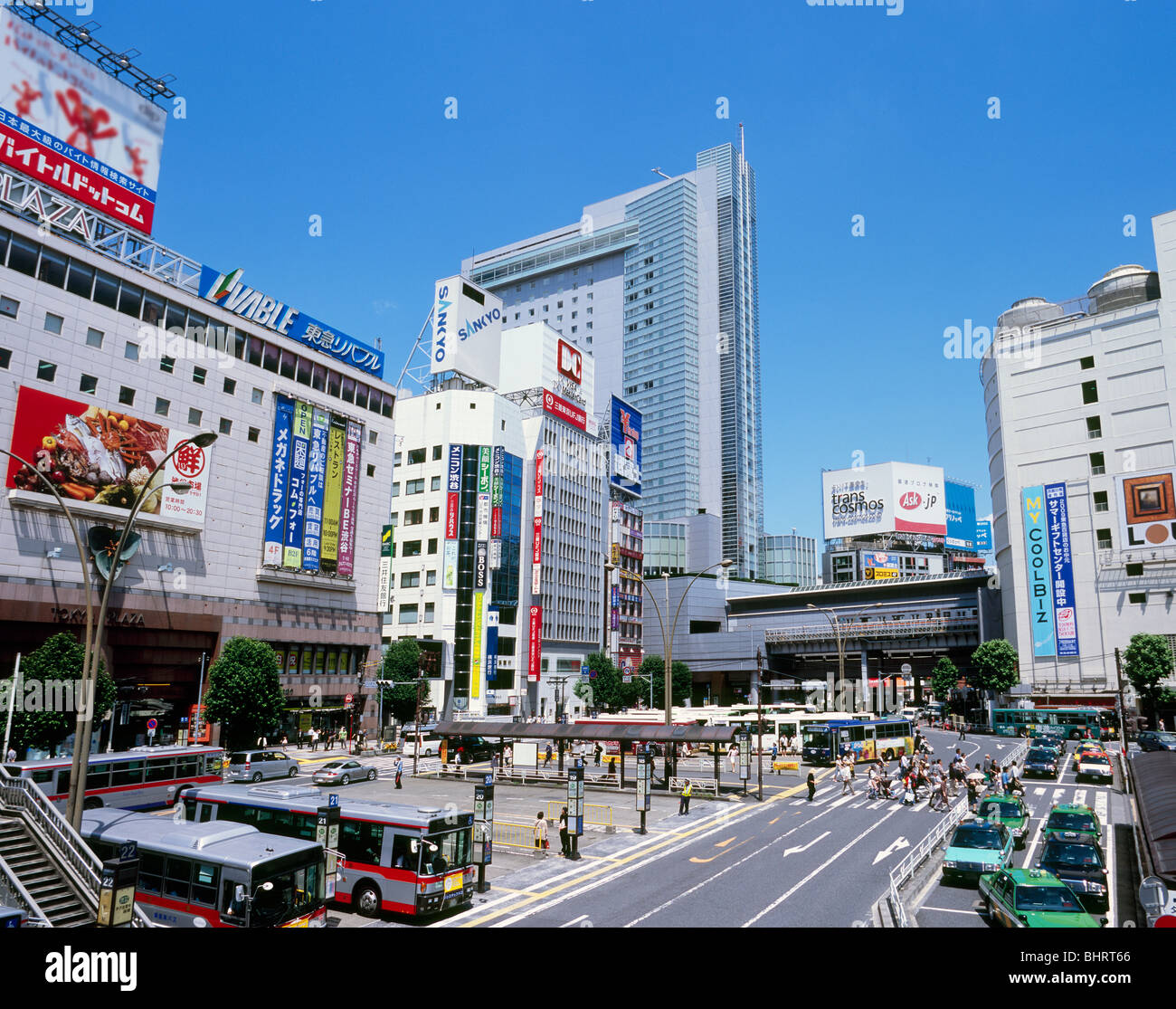 Shibuya Station West Exit, Shibuya, Tokyo, Japan Stock Photo - Alamy