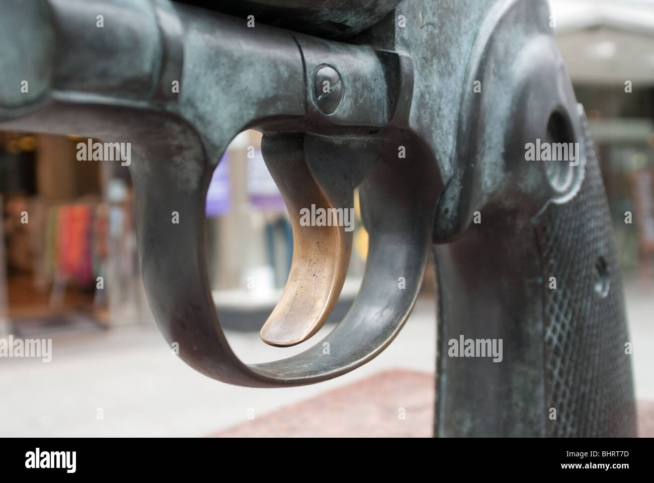 the famous knotted gun sculpture by carl frederik reuterswaerd Stock ...