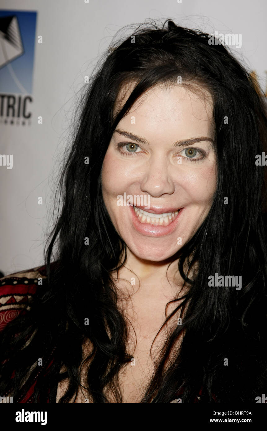 CHYNA TNT'S LEVERAGE AND THE LIBRARIAN: CURSE OF THE JUDAS CHALICE ...