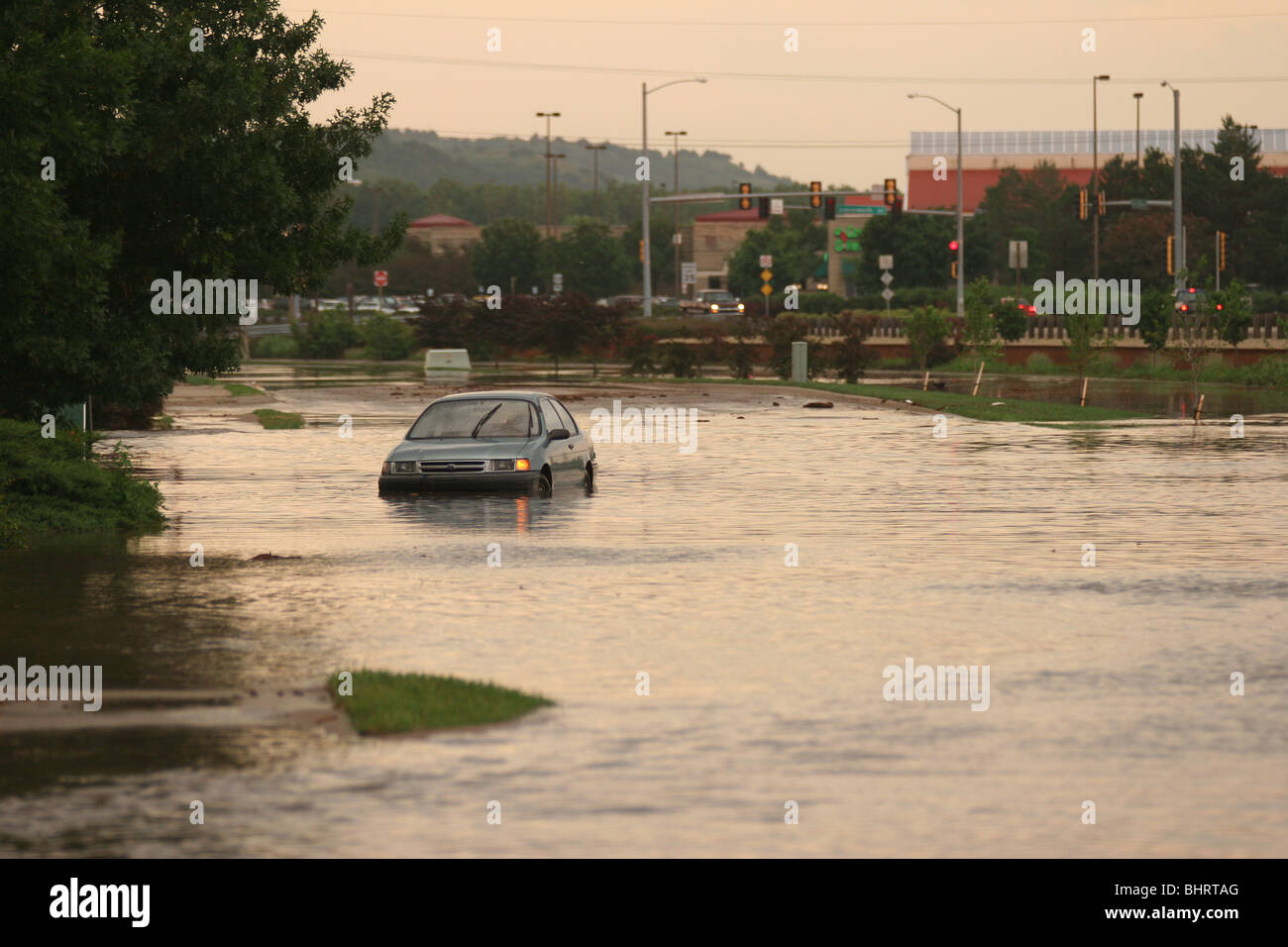 Car stuck flood hi-res stock photography and images - Alamy