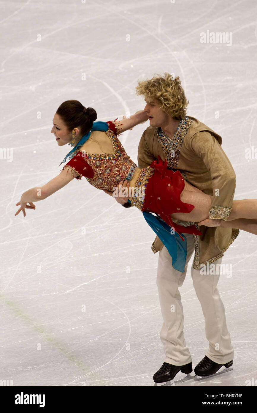 Meryl Davis and Charlie White (USA)competing in the Figure Skating Ice ...