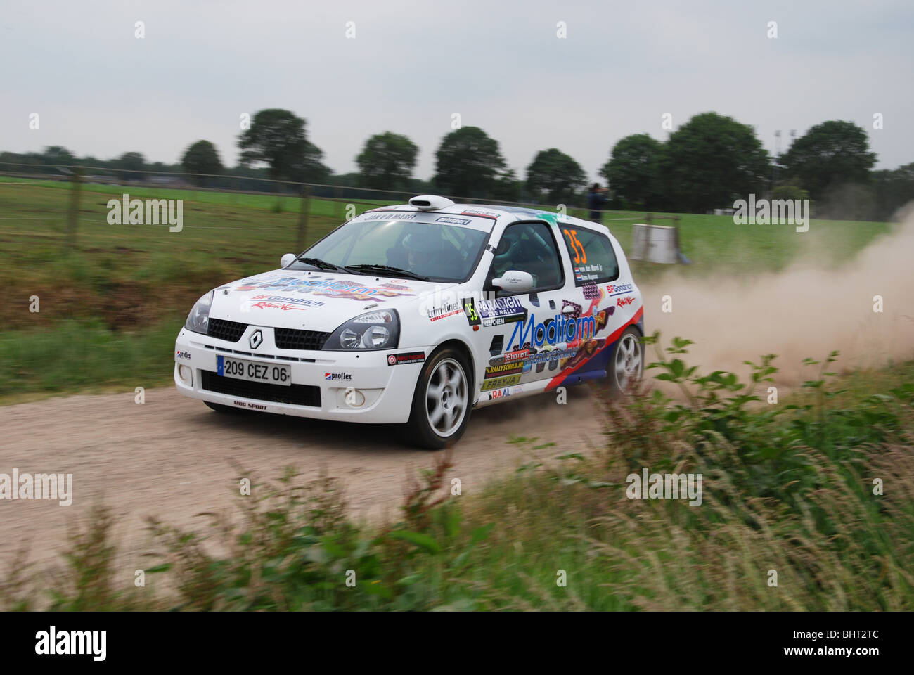 Renault clio rally car hi-res stock photography and images - Alamy