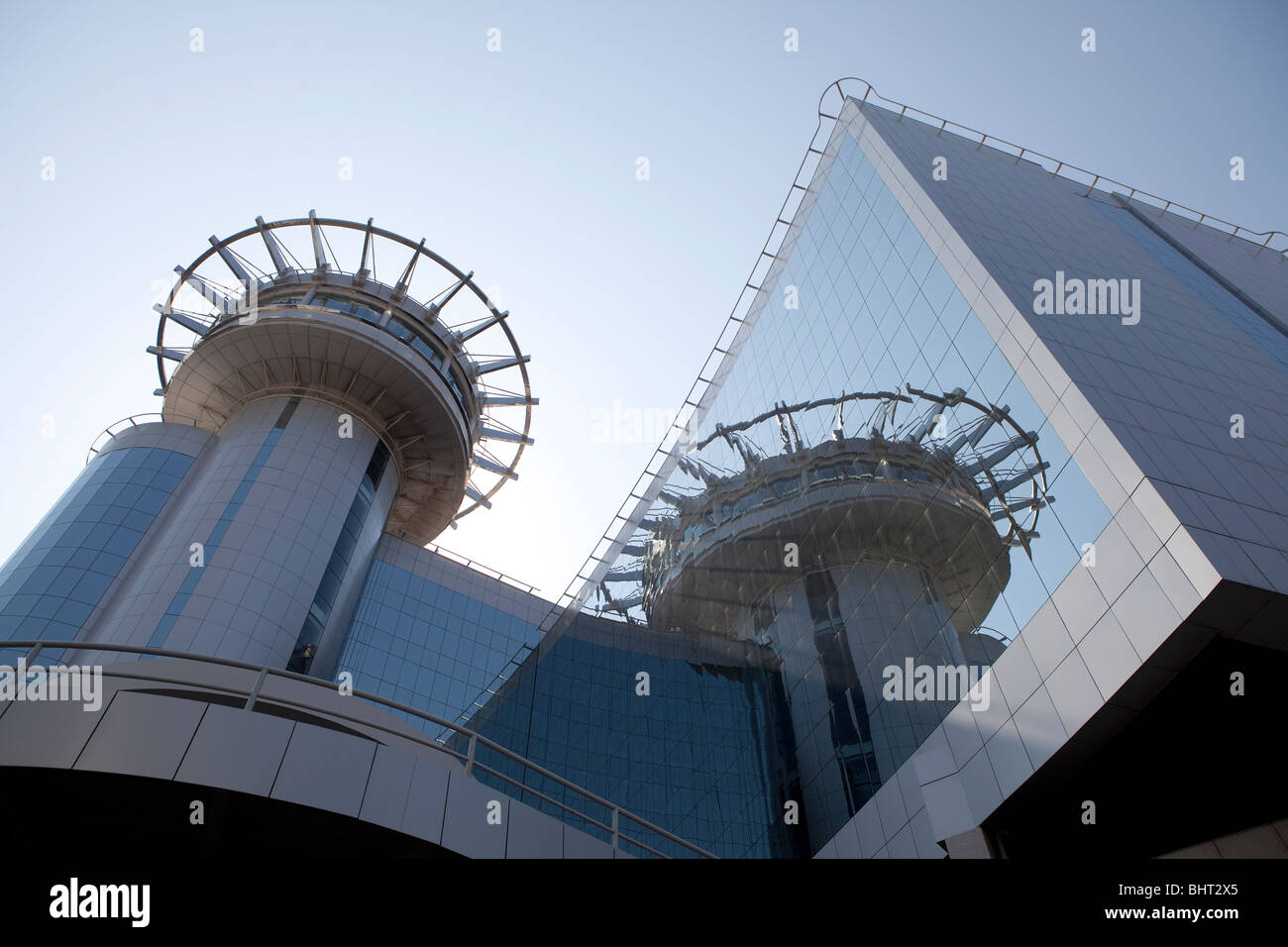 Jeddah kingdom tower saudi arabia hi-res stock photography and images ...