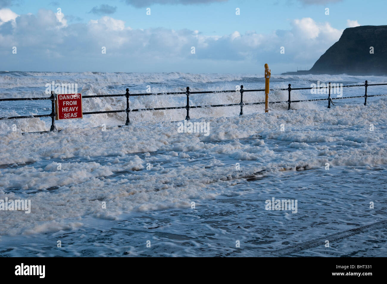 Scarborough road sign uk hi-res stock photography and images - Alamy