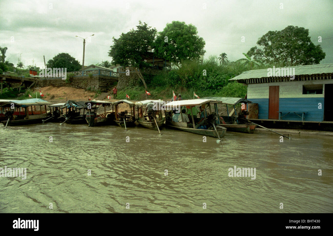 Amazon river locals hi-res stock photography and images - Alamy
