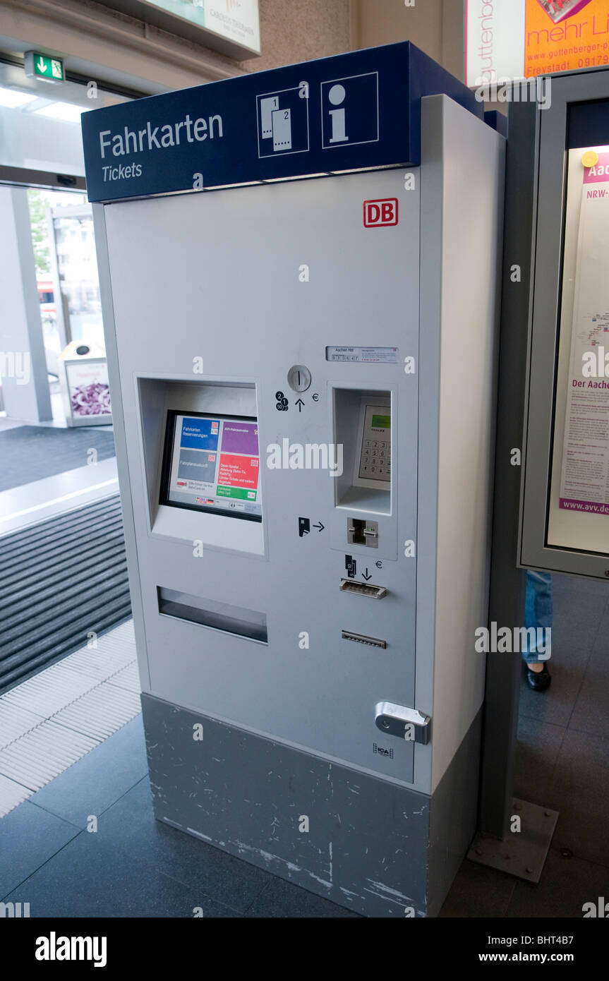 Automatic ticket machine at Main train station Hauotbahnhof Aachen ...