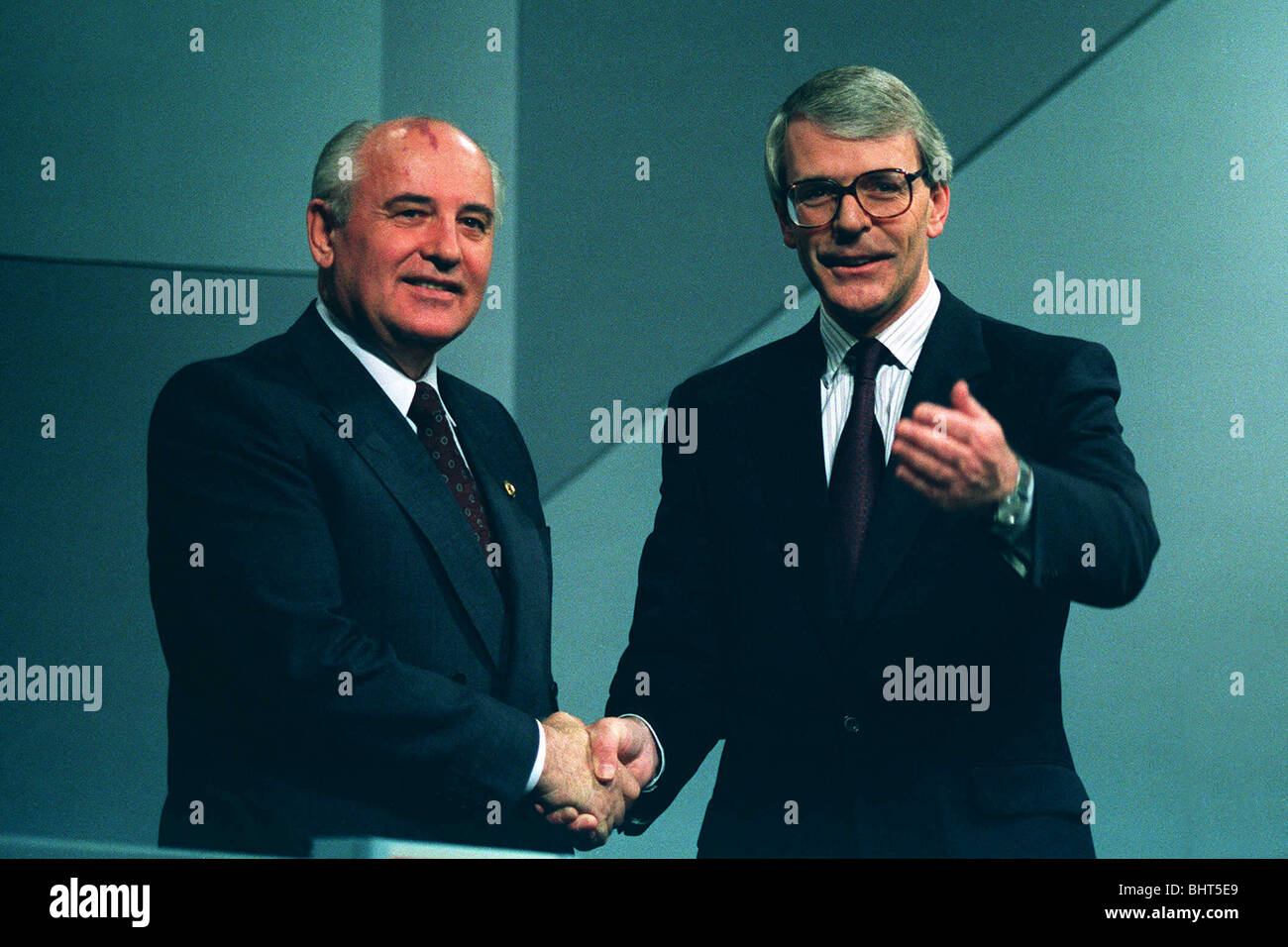 JOHN MAJOR & MIKHAIL GORBACHEV RUSSIAN PRESIDENT & PM OF GB 12 August ...