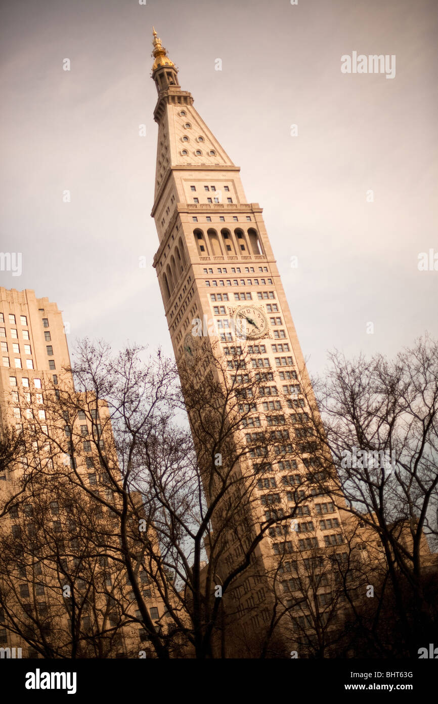 Clock Tower Of The Metropolitan Life Insurance Company Building Stock ...