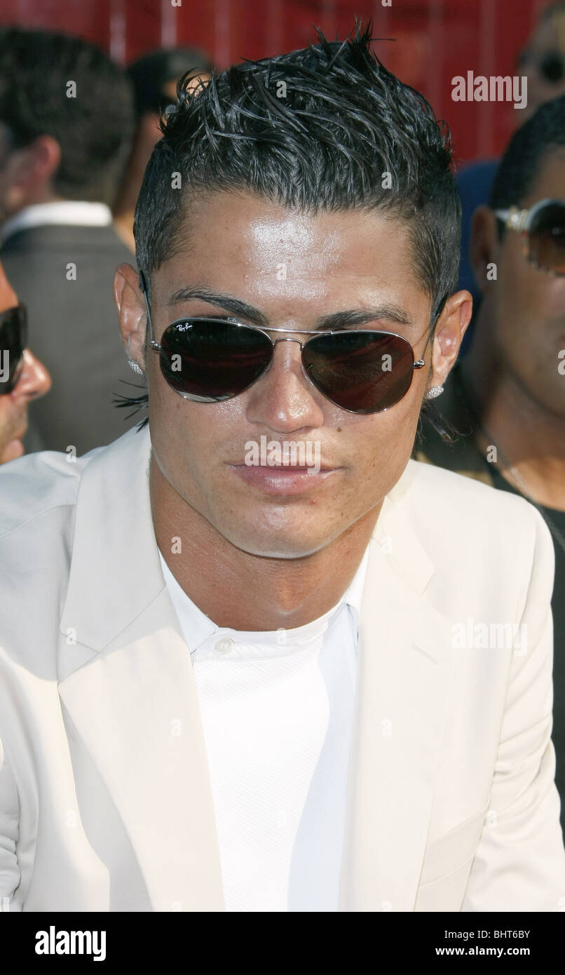 Ronaldo 2008 hi-res stock photography and images - Alamy