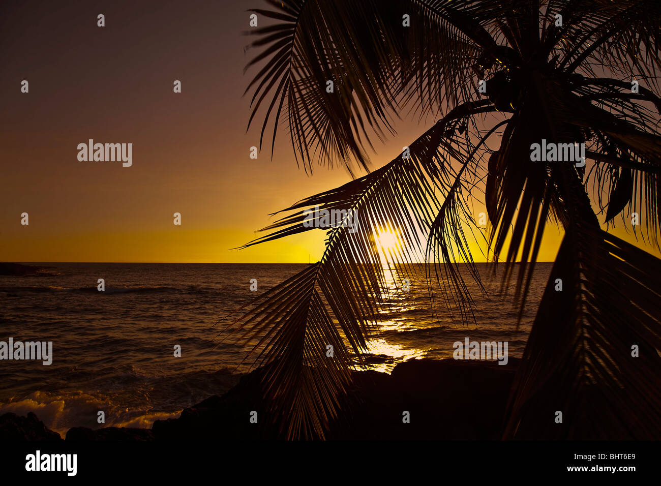 Hawaiian sunset hi-res stock photography and images - Alamy