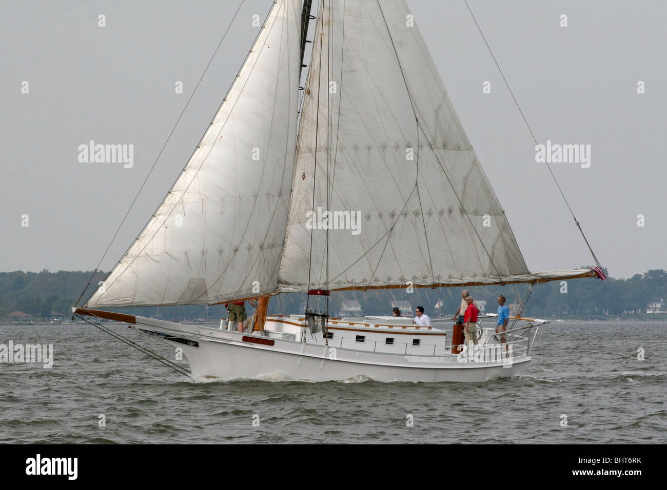 Skipjack LADY HELEN in the annual skipjack races Stock Photo - Alamy