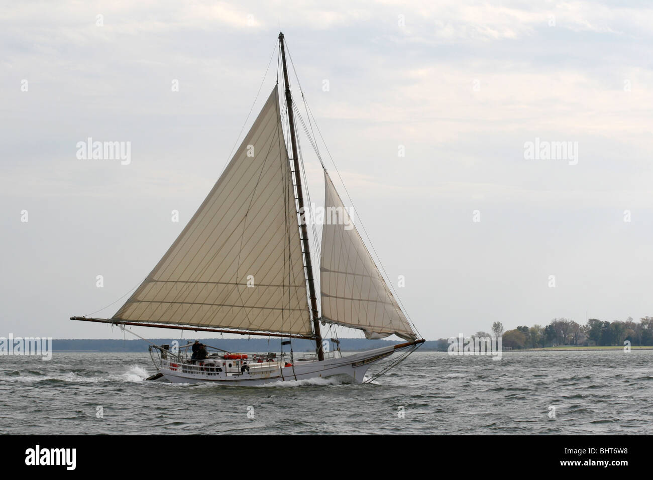 Skipjack sail hi-res stock photography and images - Alamy