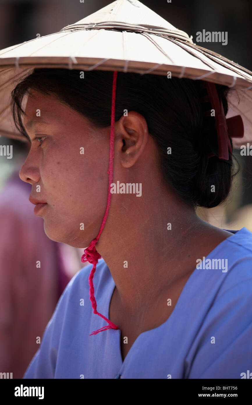 Myanmar, Burma, Nyaungshwe, woman portrait, Shan State Stock Photo - Alamy