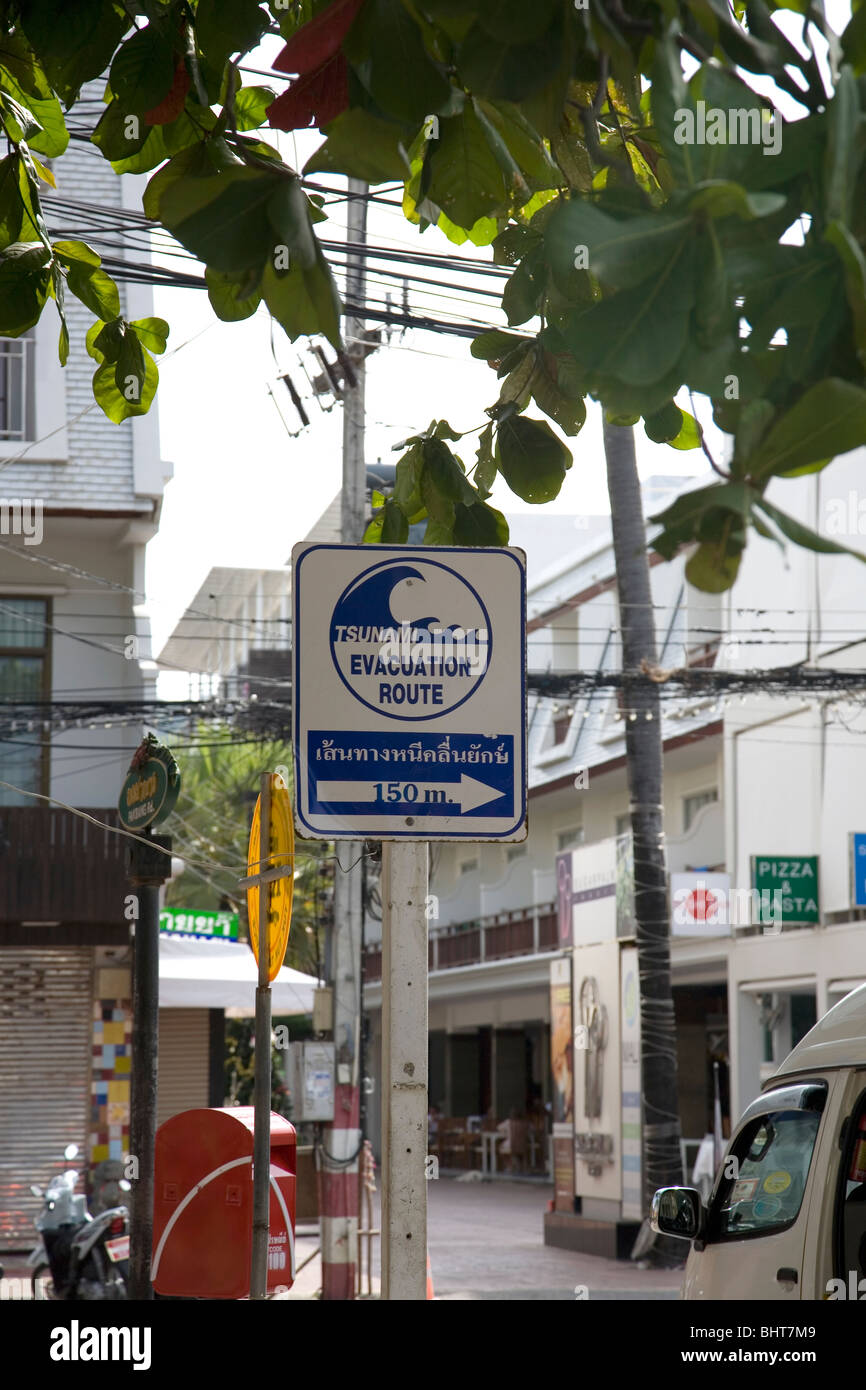 Tsunami evacuation route sign hi-res stock photography and images - Alamy