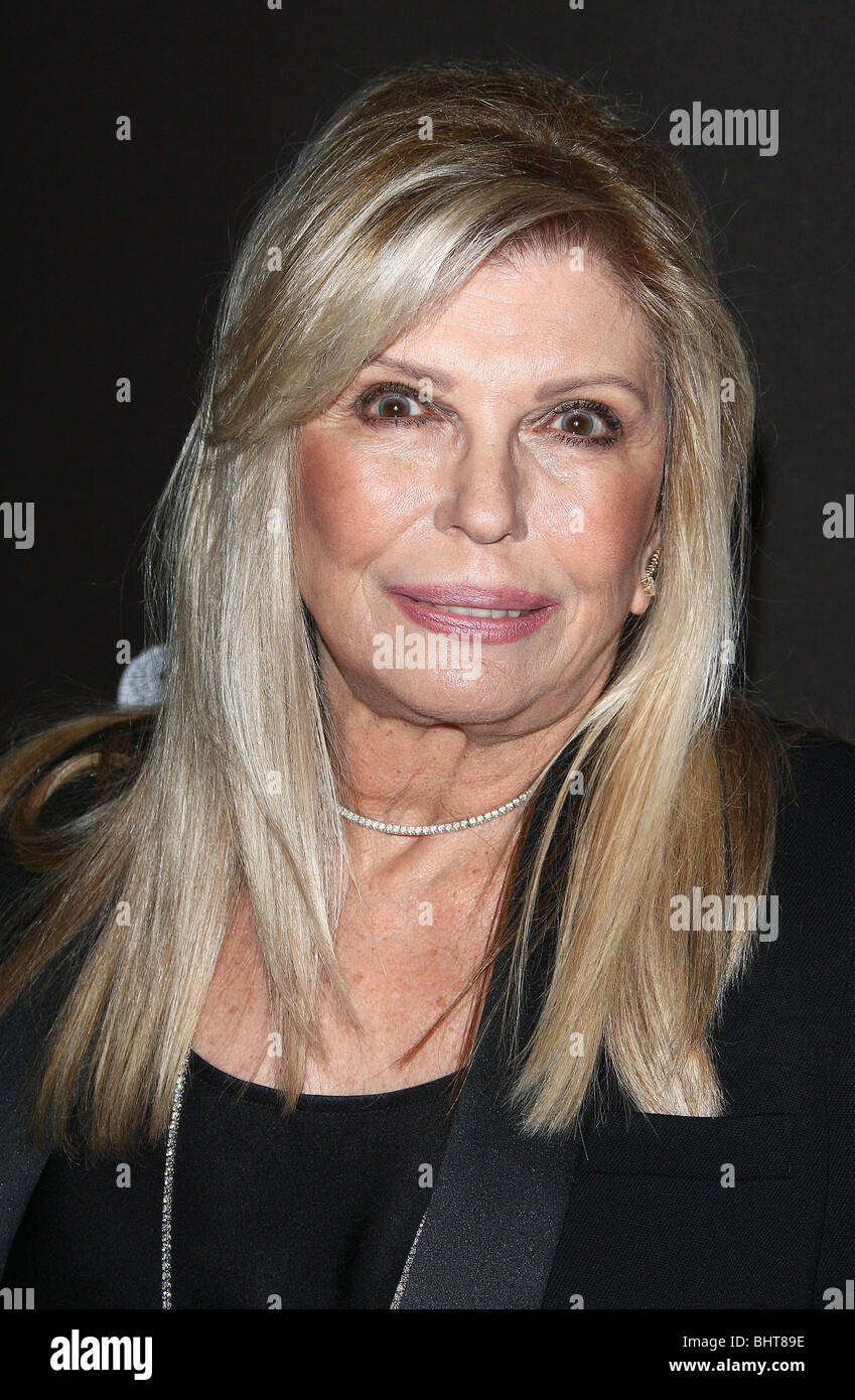 Nancy sinatra portrait hi-res stock photography and images - Alamy