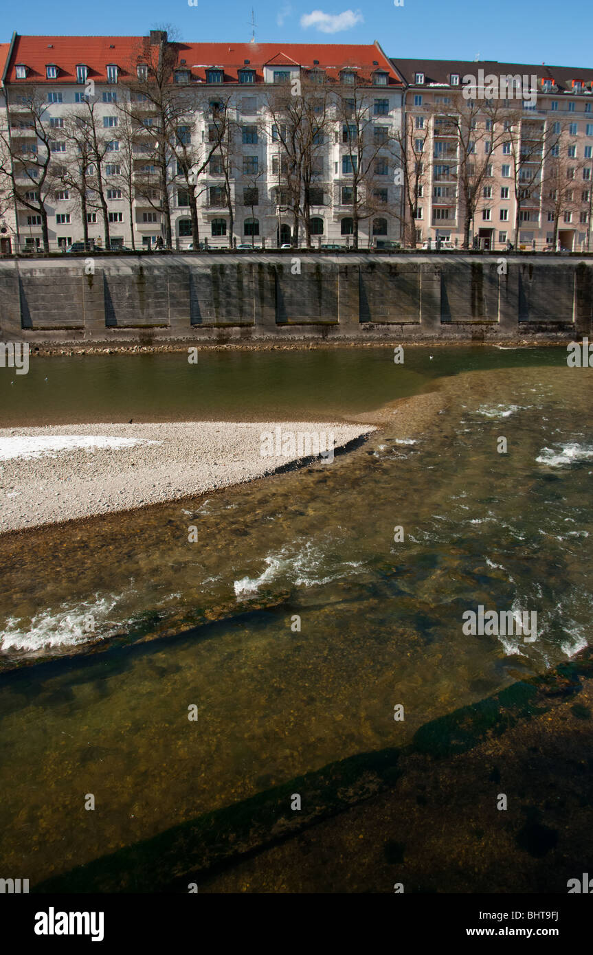 Apartment blocks and river hi-res stock photography and images - Alamy