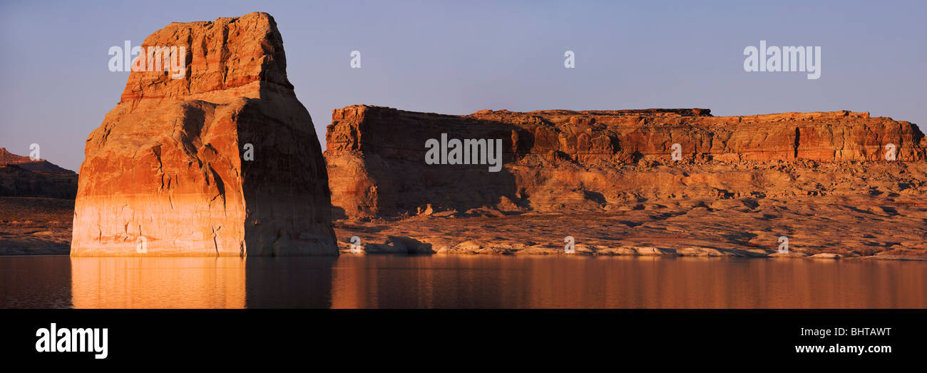 Panorama of Lone Rock, Lake Powell, Utah Stock Photo - Alamy