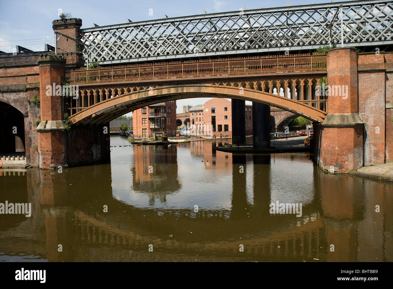 Castlefield canal basin and Urban Heritage Park in Manchester Stock ...