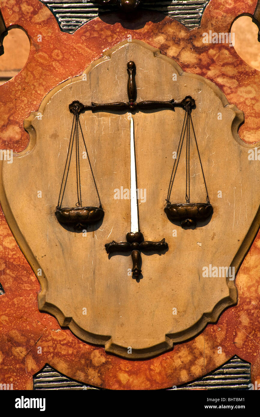 Roman scales High Resolution Stock Photography and Images - Alamy