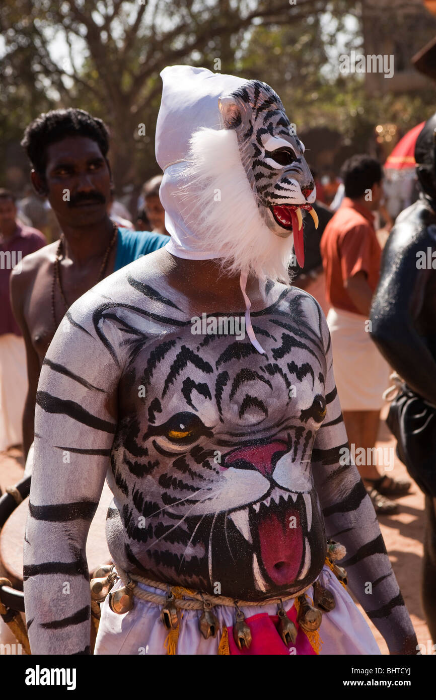 Painted bodies hi-res stock photography and images - Alamy