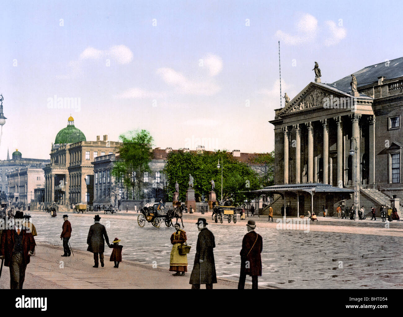 Opernplatz berlin hi-res stock photography and images - Alamy