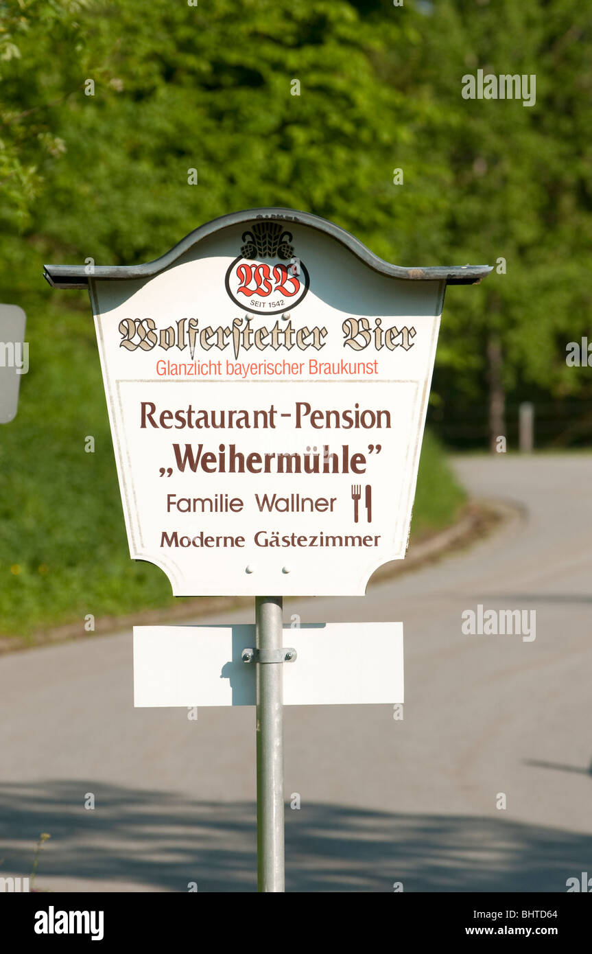 Guest house sign hi-res stock photography and images - Alamy