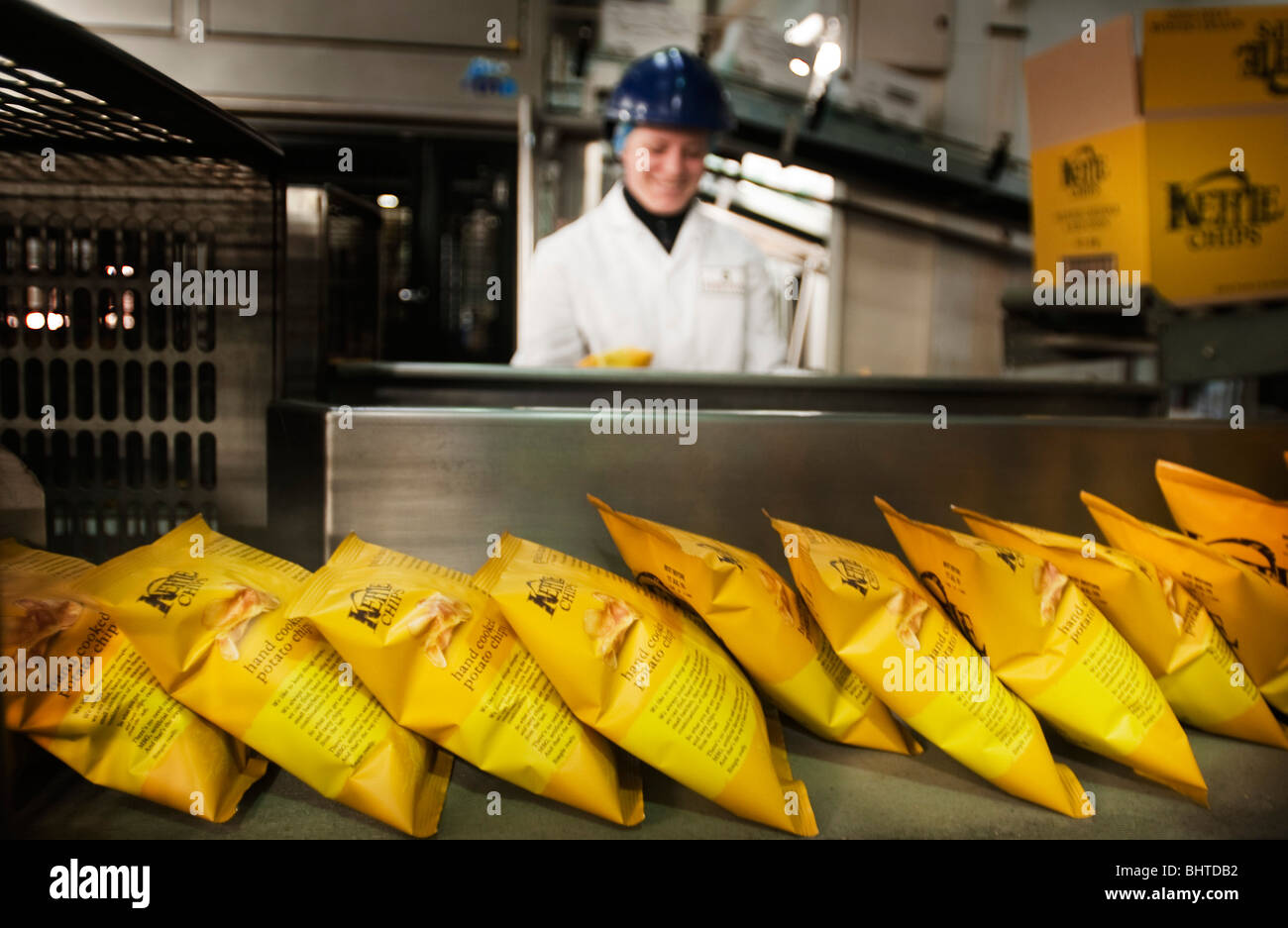 Potato crisps production hi-res stock photography and images - Alamy