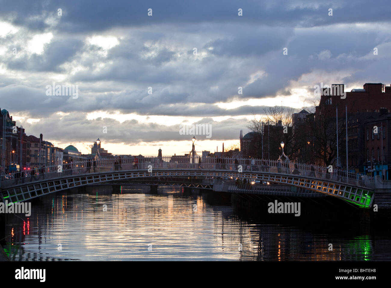 Ha'penny Bridge. Dublin, Ireland Stock Photo - Alamy