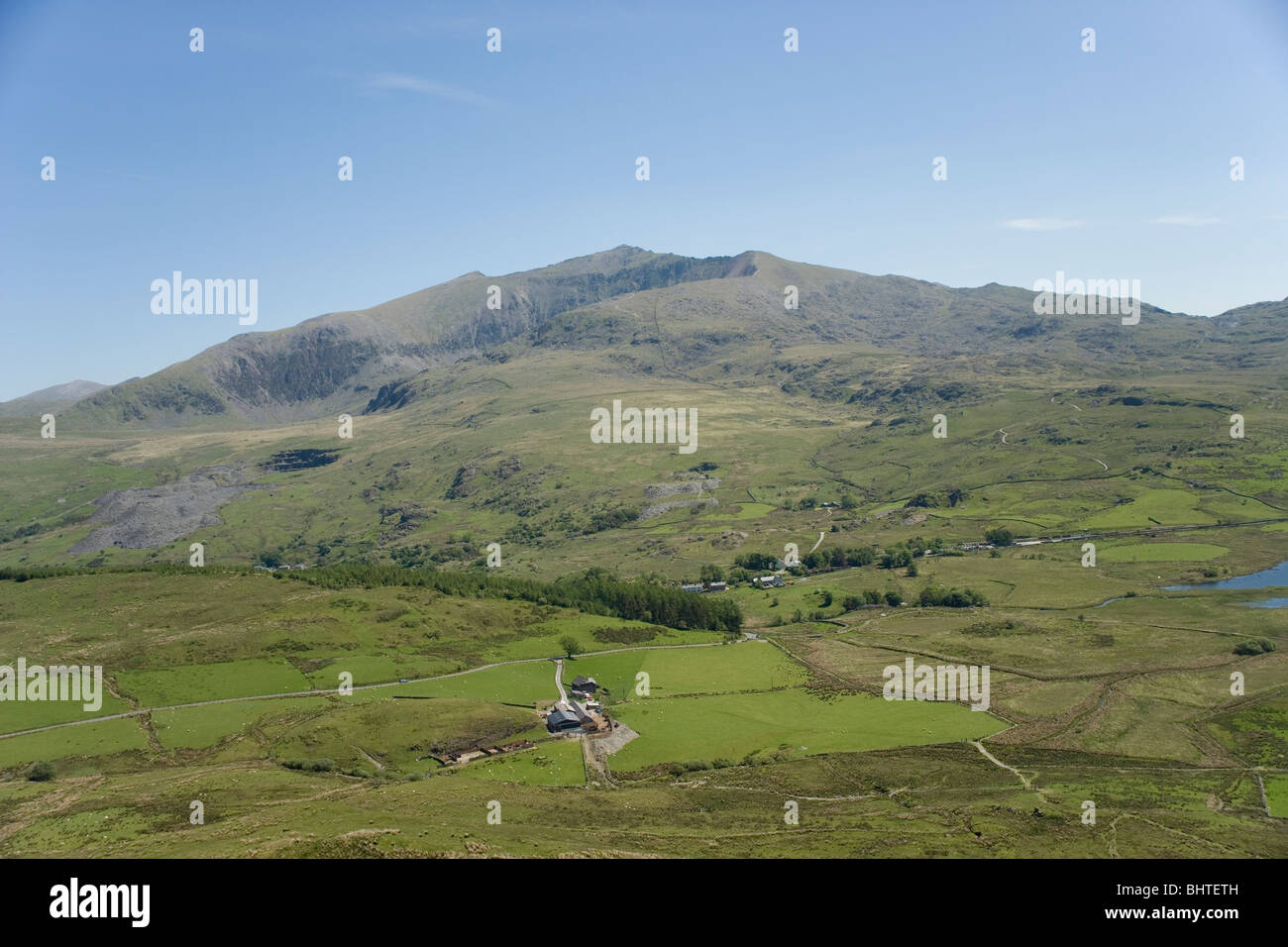 The village of Rhyd Ddu and mount Snowdon in Snowdonia, North Wales ...